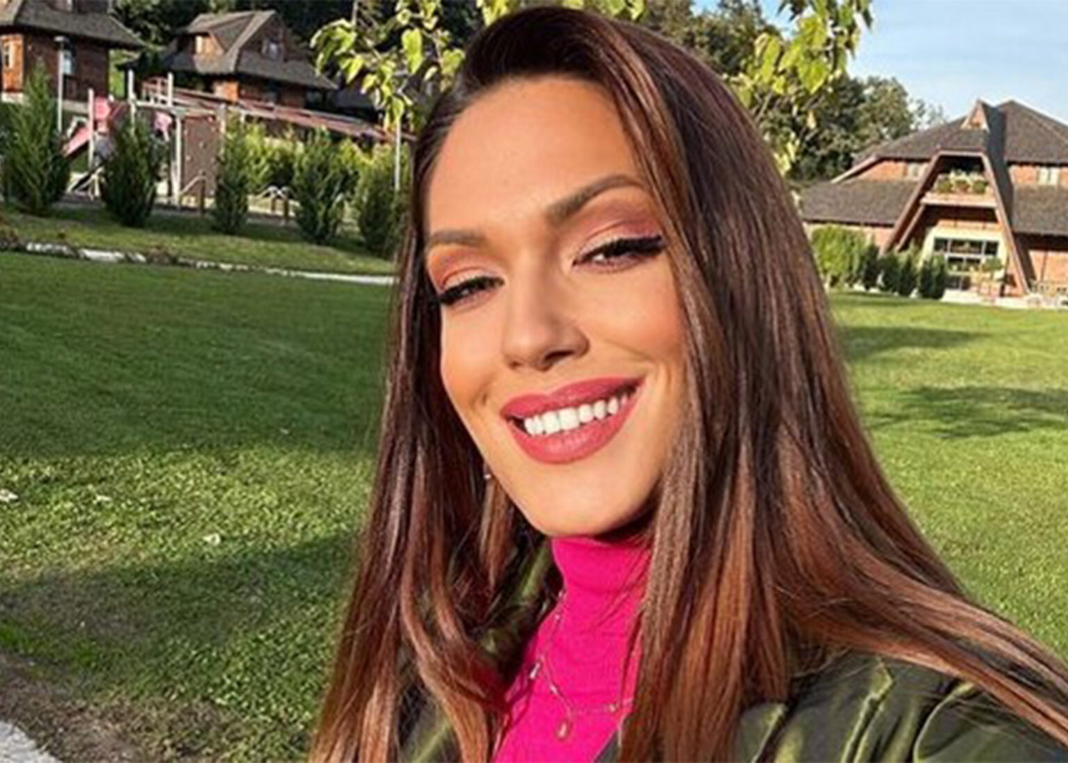 Nina Radulović pokazala vitku liniju: Svi su oduševljeni njenim letnjim ...