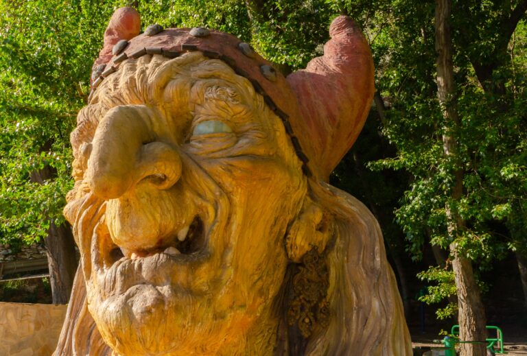 Ko je Baba Jaga: Kako je grozna veštica iz mitologije postala ...