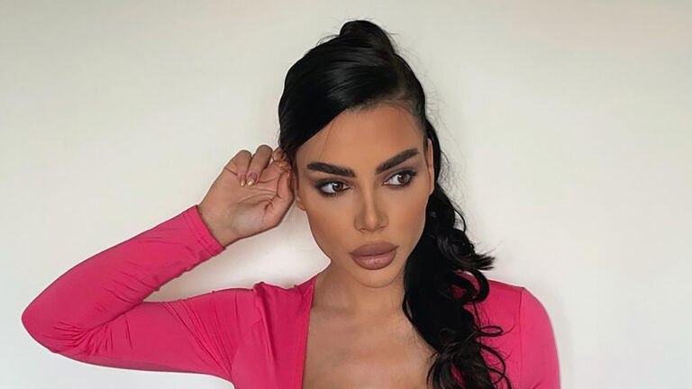 Helena Topalović istakla zanosnu figuru dva meseca nakon porođaja FOTO