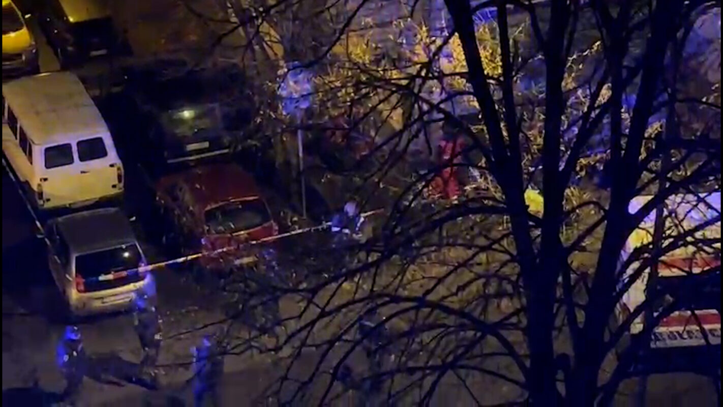 Pucnjava na Karaburmi, policija i Hitna na licu mesta FOTO