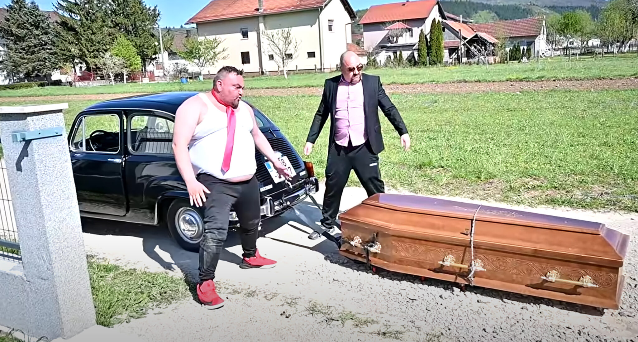 Mlati i po 30.000 evra dnevno: Bosanac iz Bihaća ima Jutjub kanal koji ...