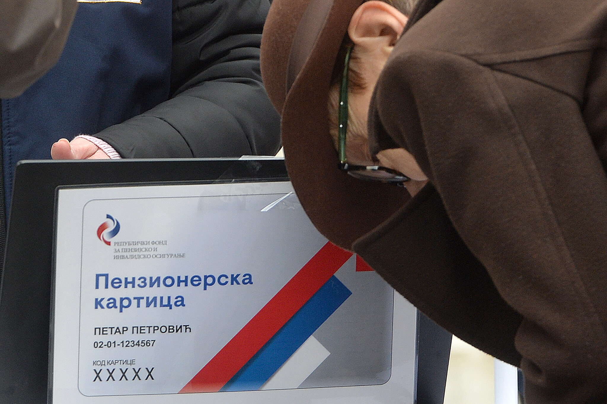 Penzioneri mogu da provere gde su popusti uz kartice: PIO fond objavio ...