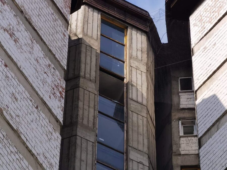 Mračna istorija ozloglašenog solitera „Ipsilon“. Zgrada sa koje je pala ...