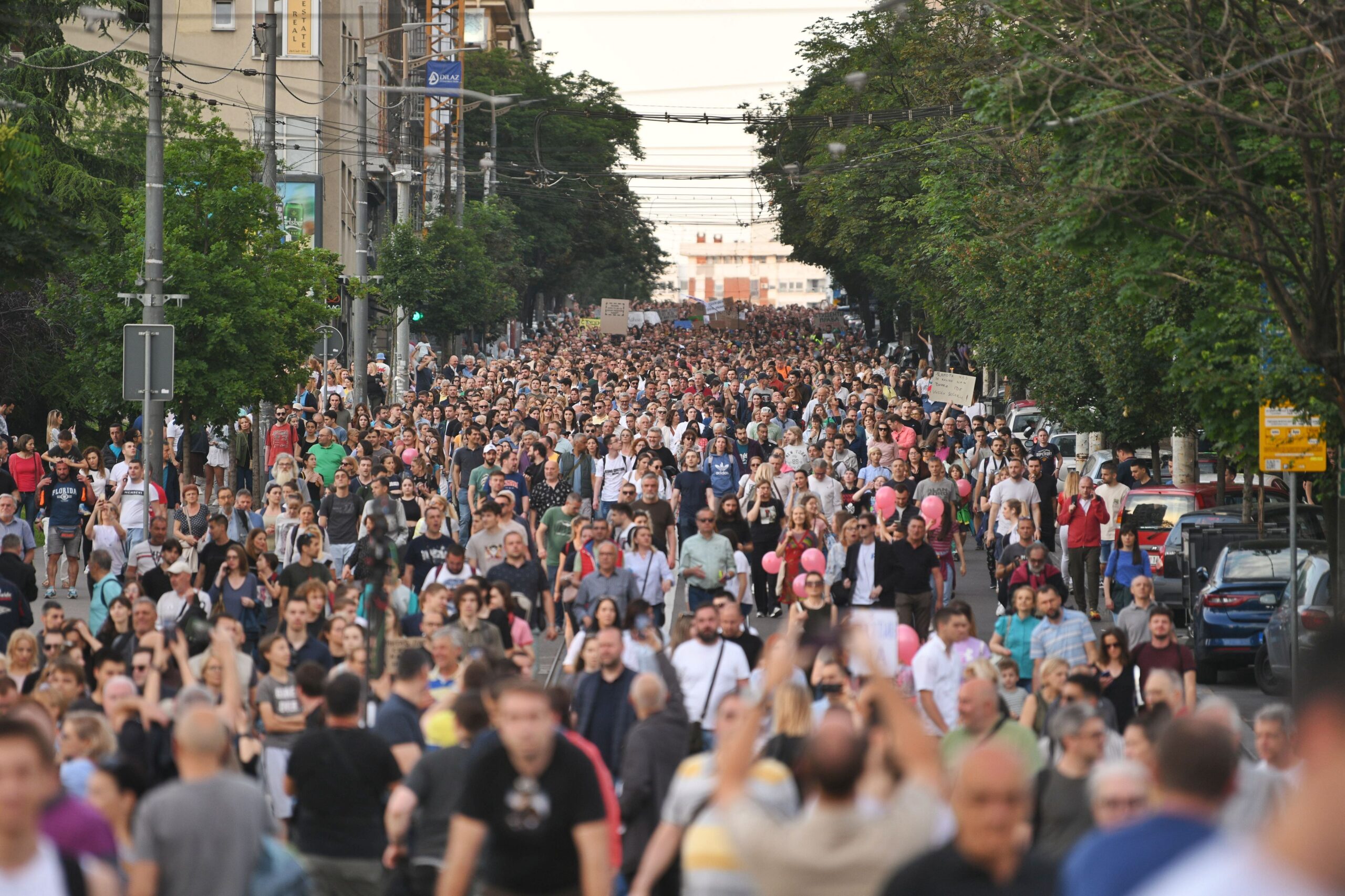 Ko finansira proteste "Srbija protiv nasilja"?