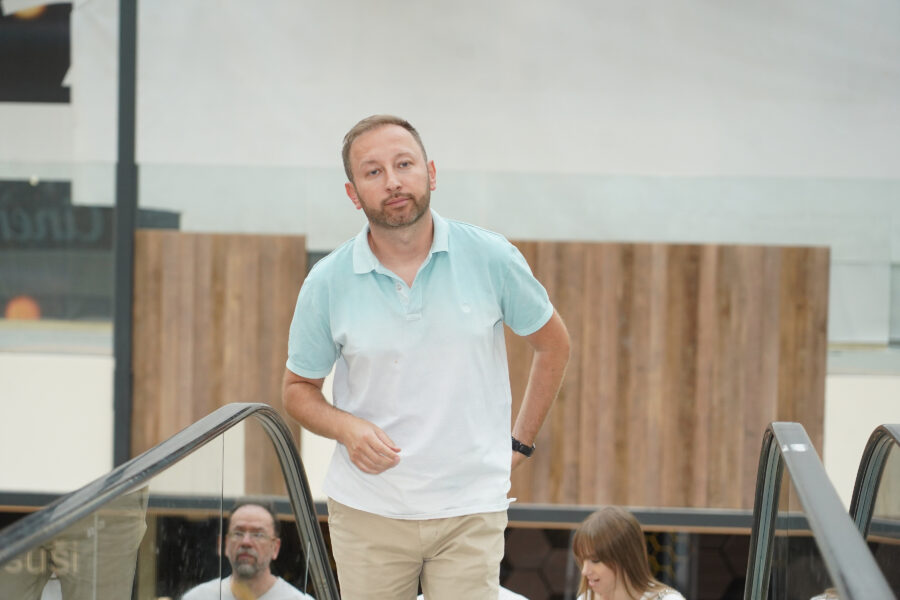 Milan Maglov bio na protestima