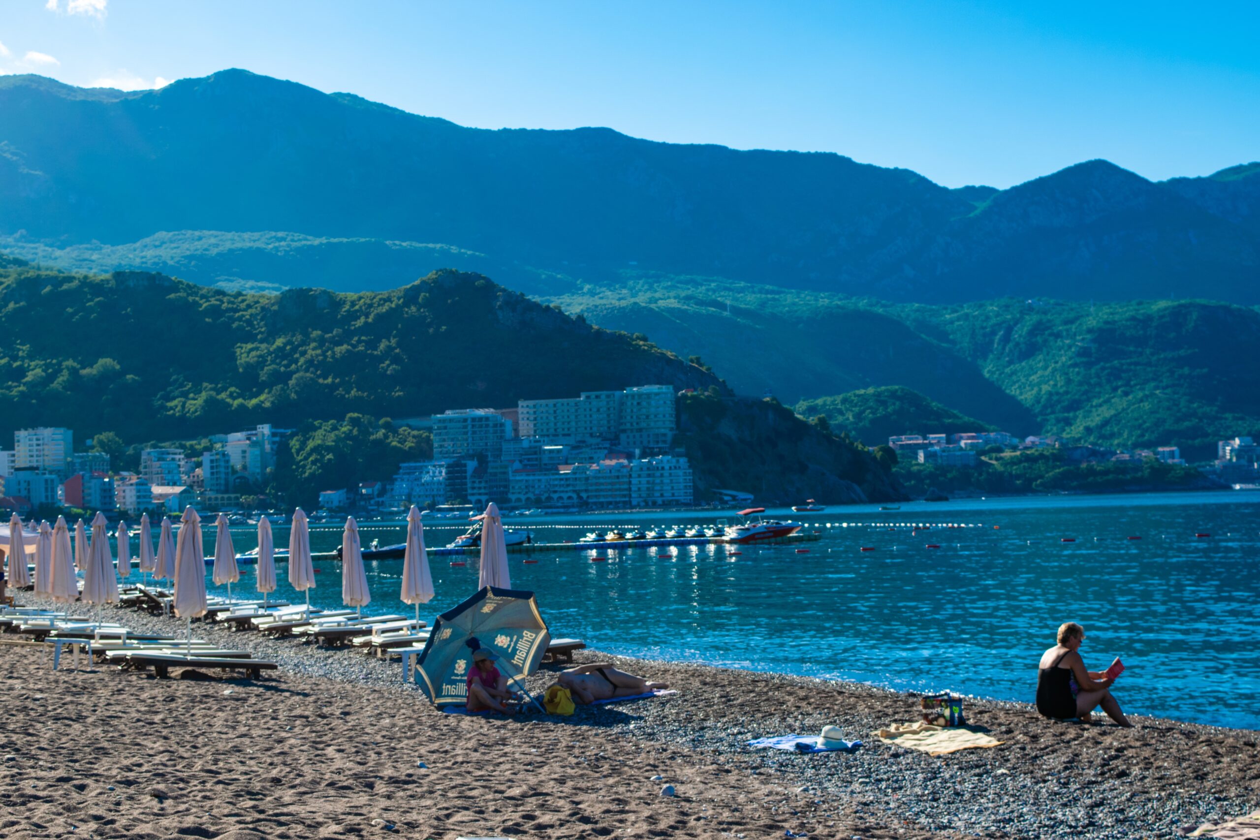 Fotografija plaže u Bečićima za koju kažu da je "ništa strašno", a ipak ...