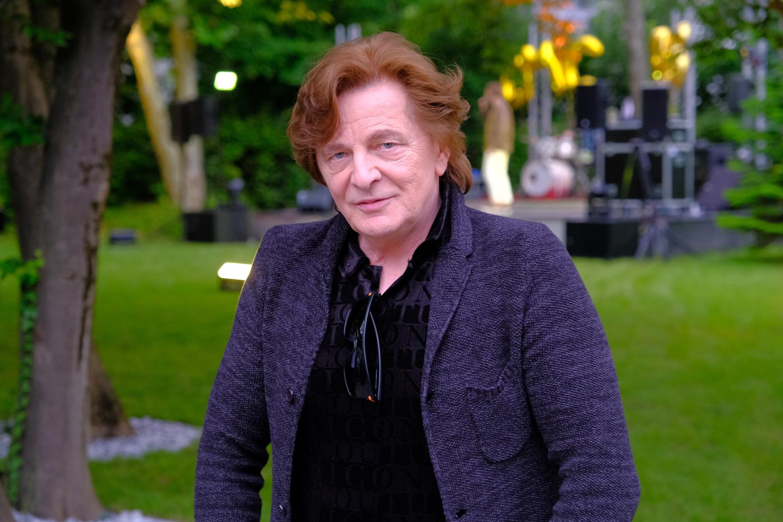 Pre 40 godina osvojio je Evropu pesmom "Džuli": Danijela Popovića danas ...