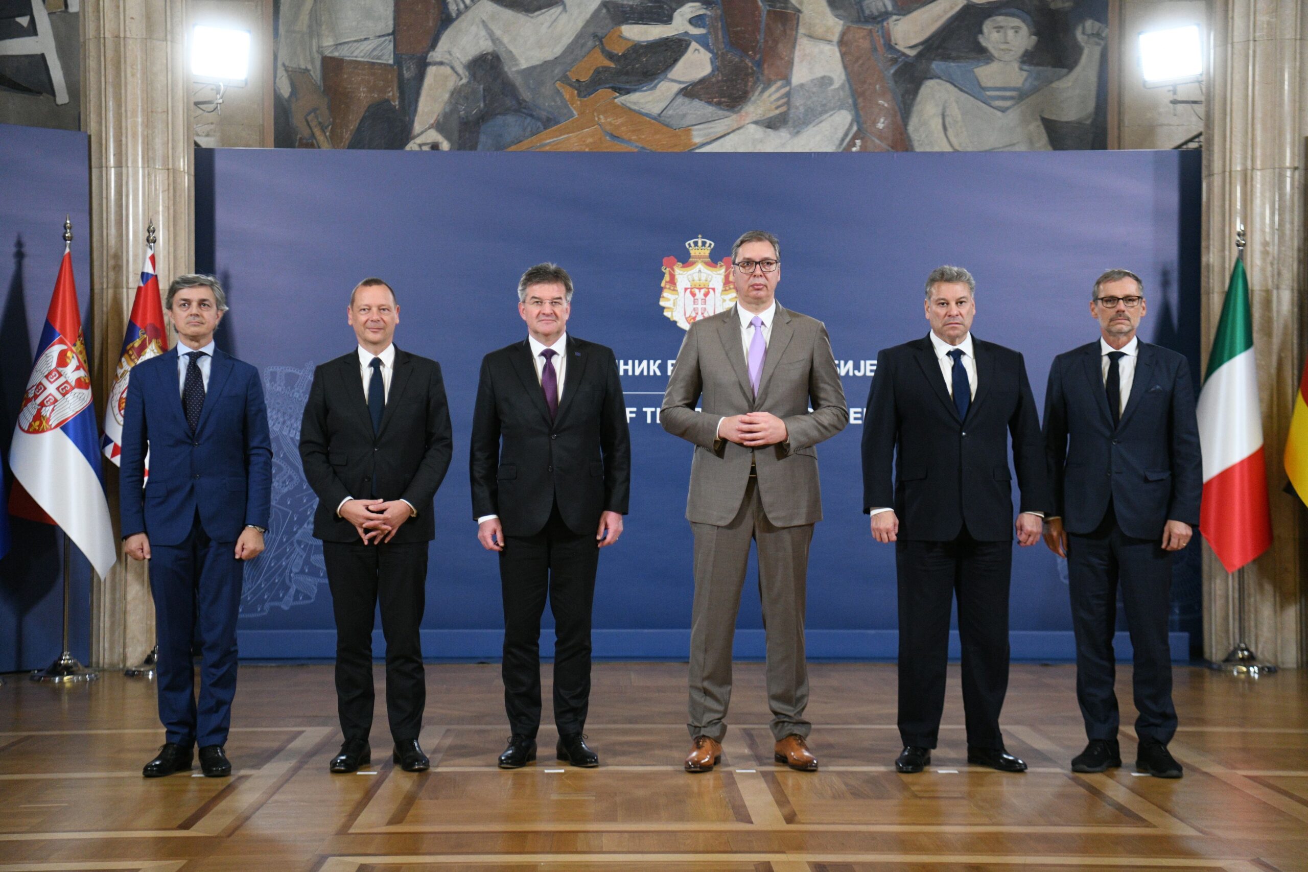 Vučić o papiru koji mu je donela velika petorka: Solidna osnova, odnosi ...