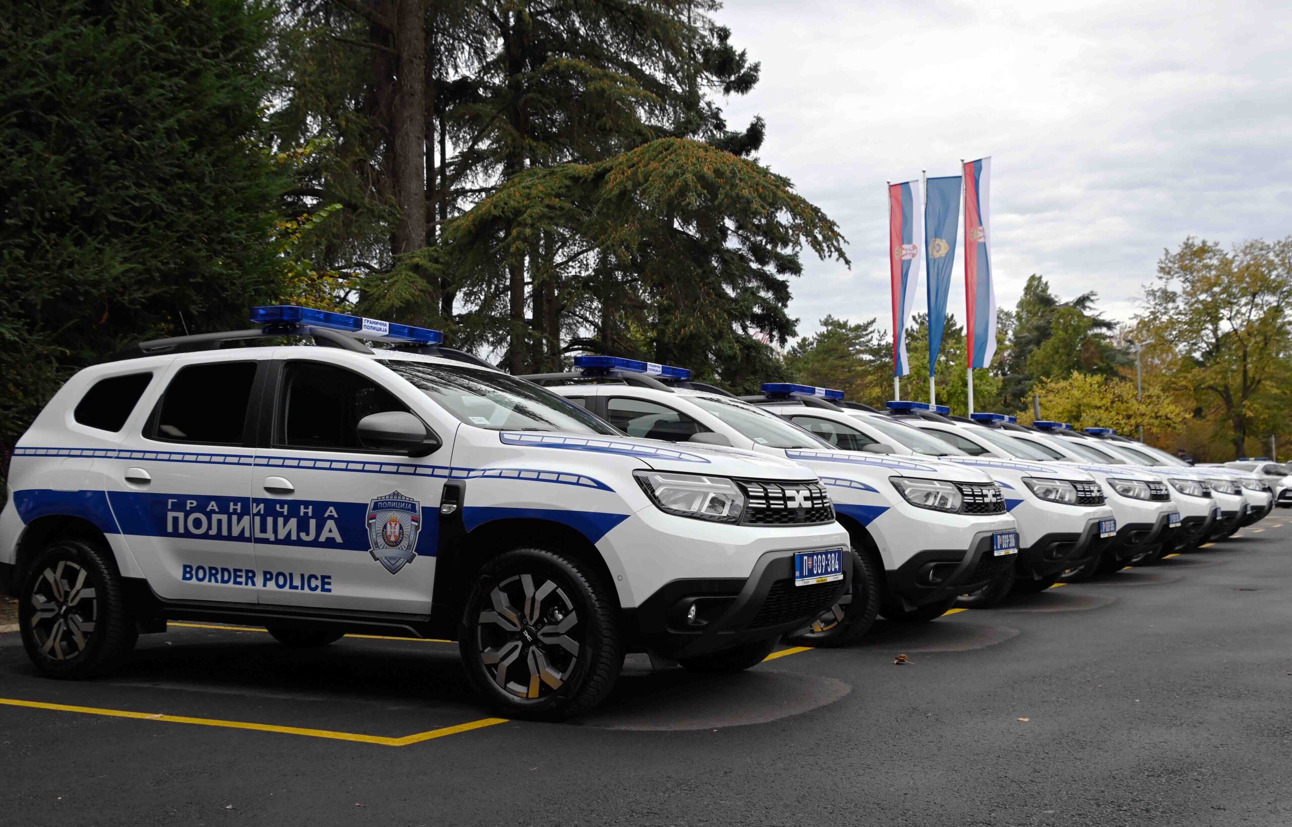 FOTO Nemačka donacija MUP-u Srbije: Uprava granične policije dobila džipove i ručne ...