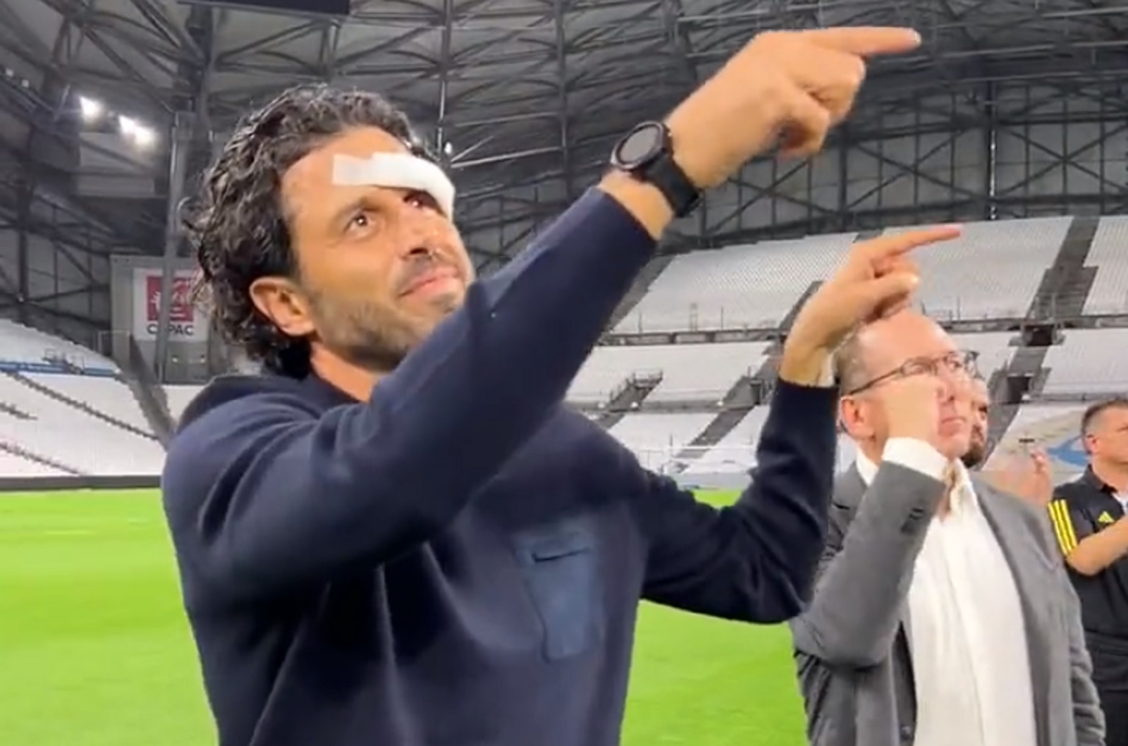 FOTO Jeziva slika bivšeg šampiona sveta, huligani mu rasekli lice ...