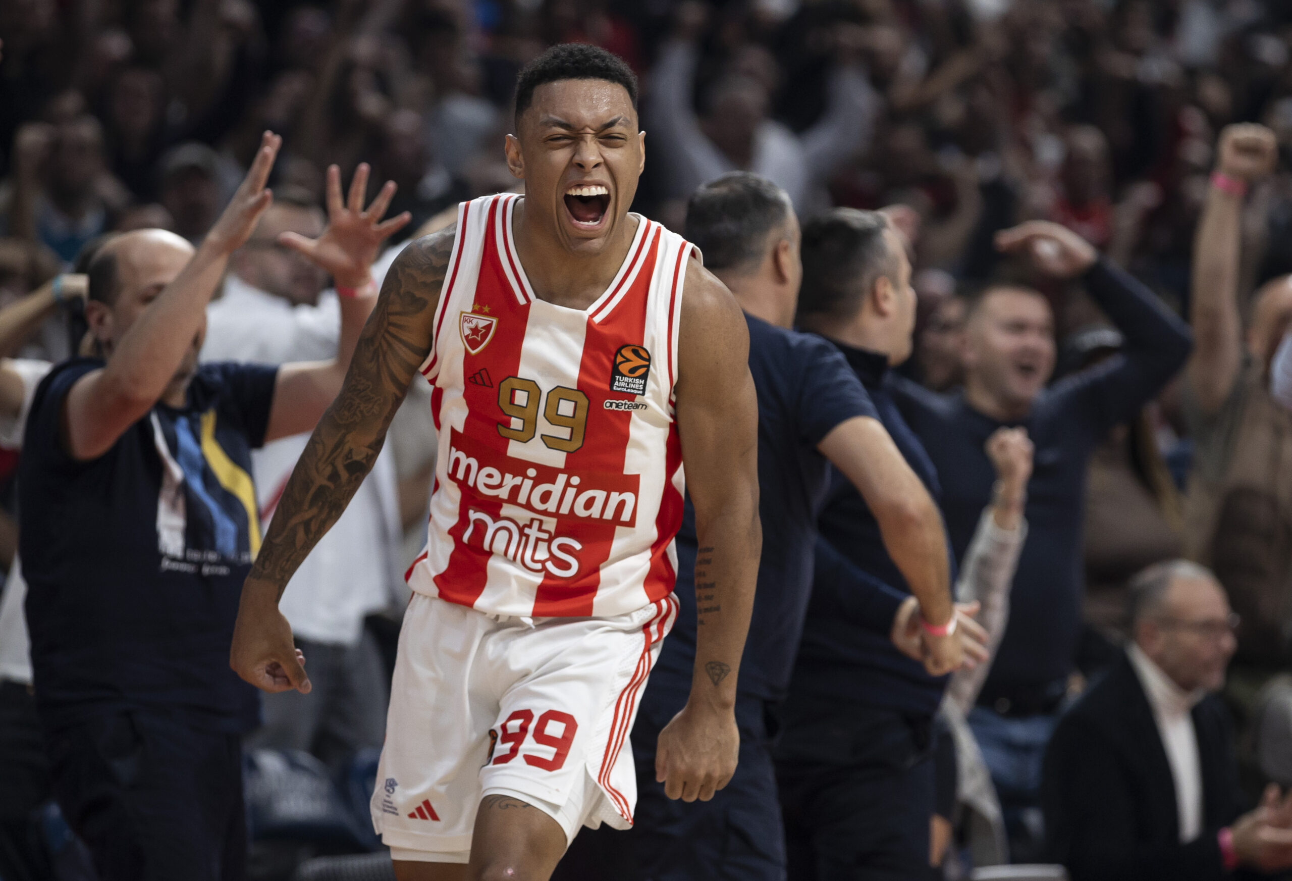 Jago sam nosi Zvezdu na leđima