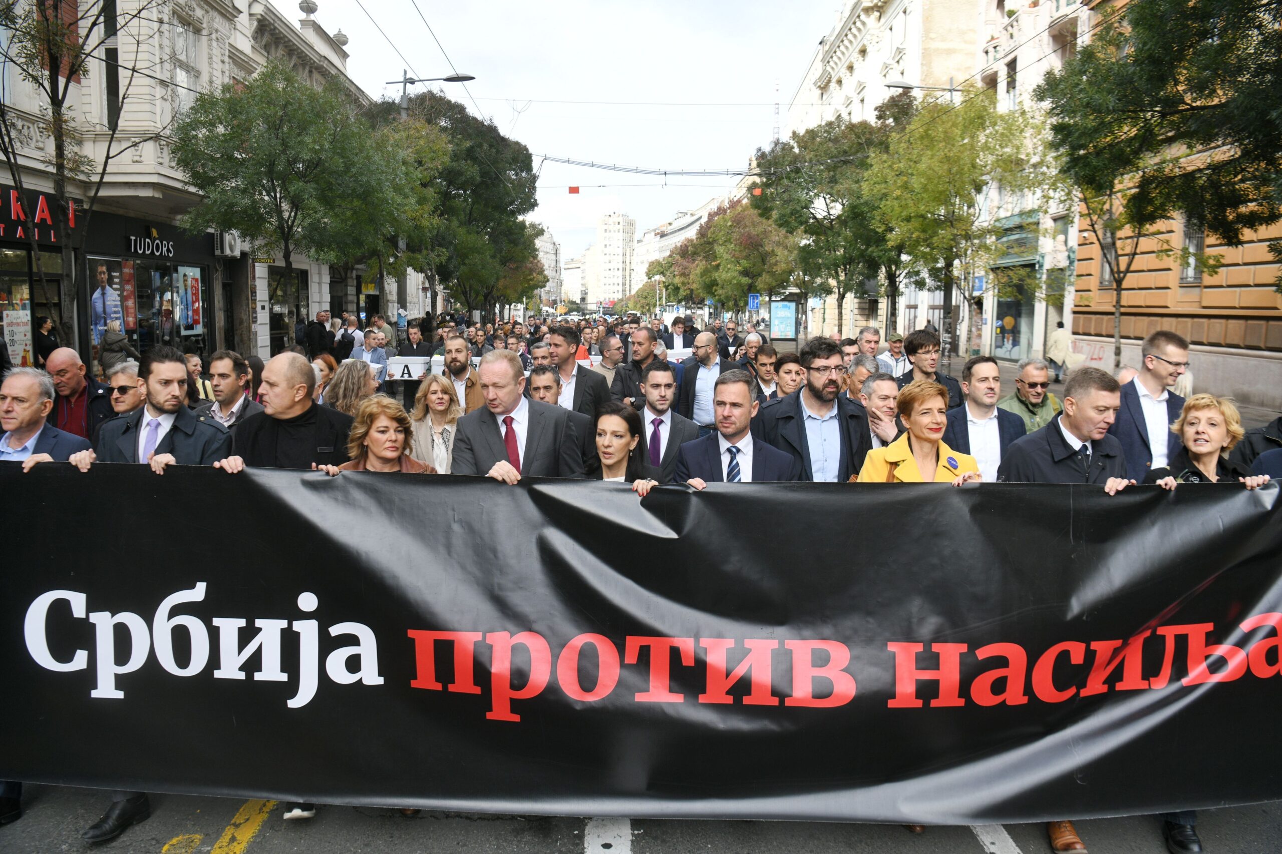 Protest "Srbija protiv nasilja" danas u 18 sati ispred Skupštine grada ...