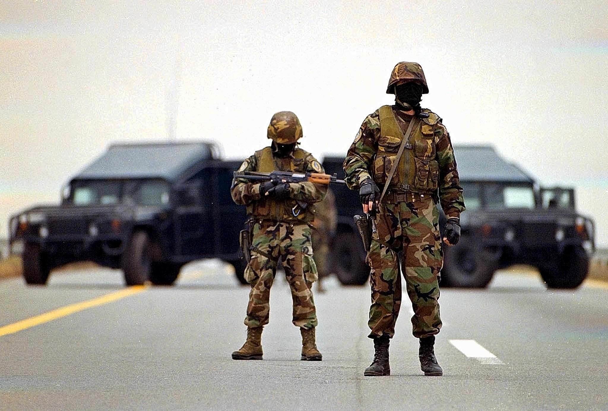 Šta je simbol JSO čiji su veterani u Pionirskom parku?