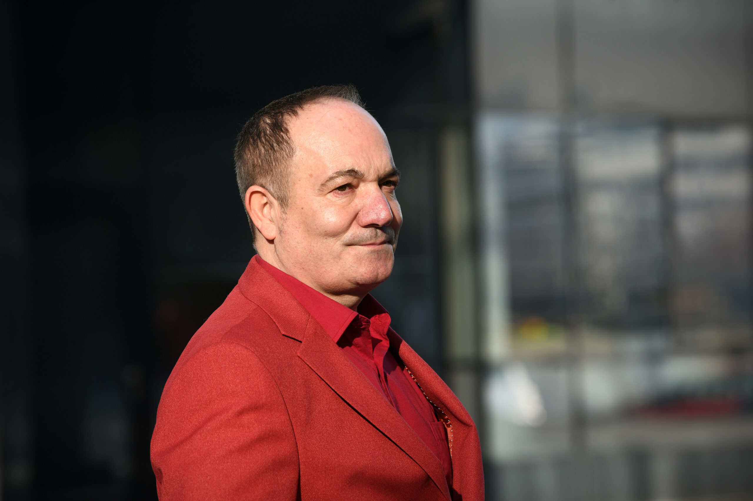 "Od pevanja po kafanama uspeo sam da sredim kuću, ali sam više voleo ...