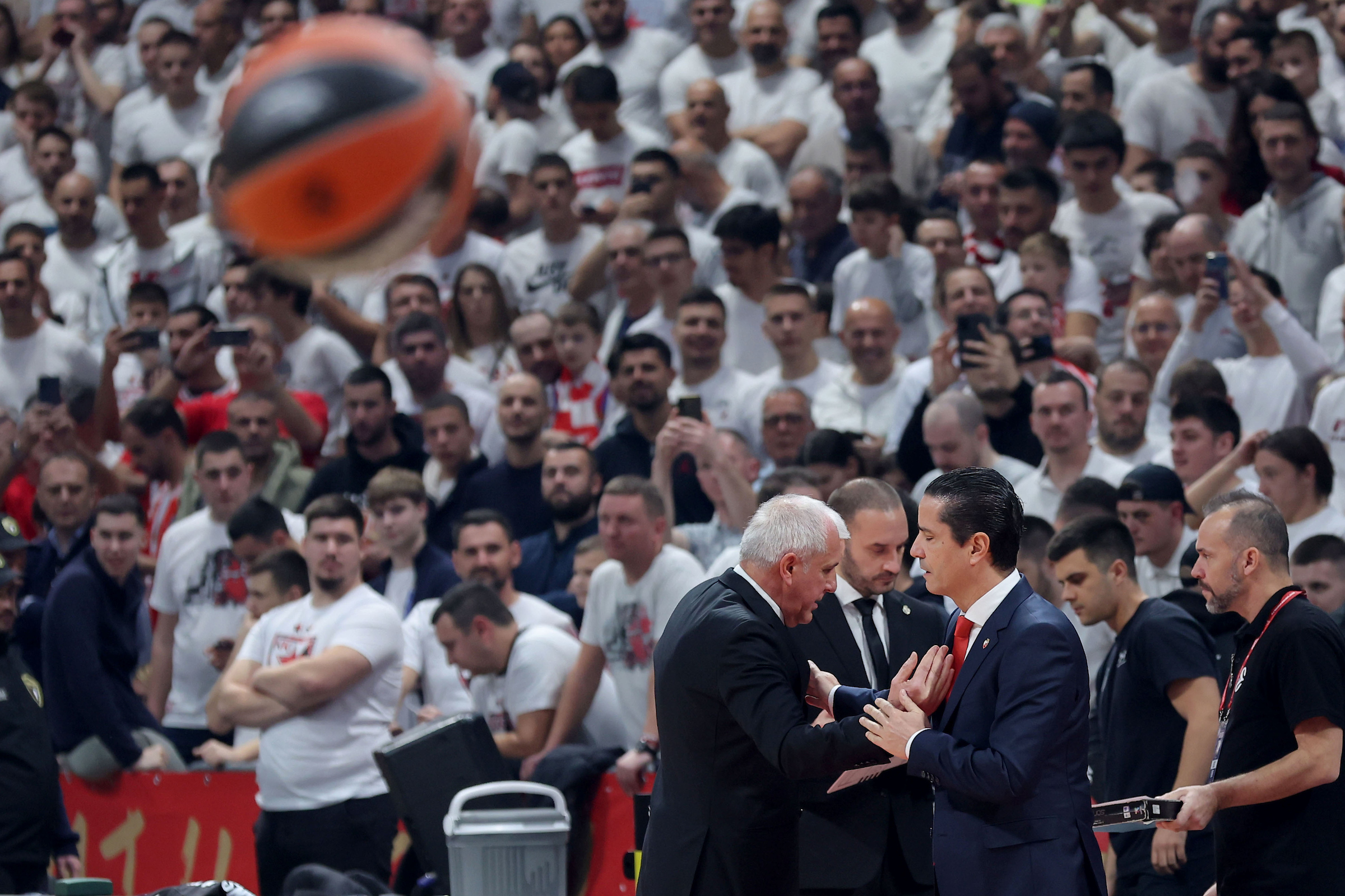 Zvezda i Partizan u Top 8 i plej-inu Evrolige? Navijači treba da čuju ...