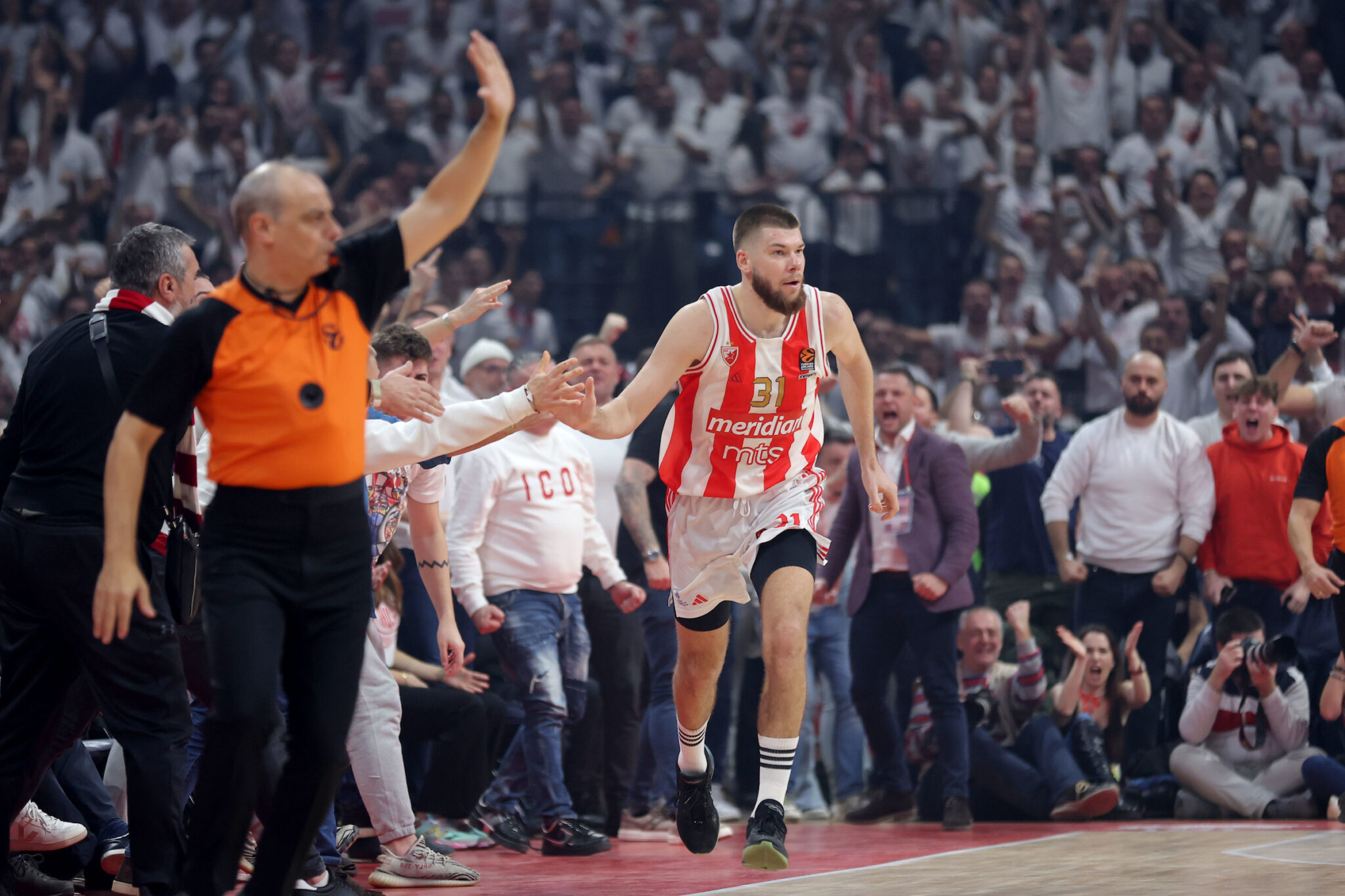 Ako je Nejpir bio Zvezdin totalni promašaj, onda su njih dvojica džek-pot