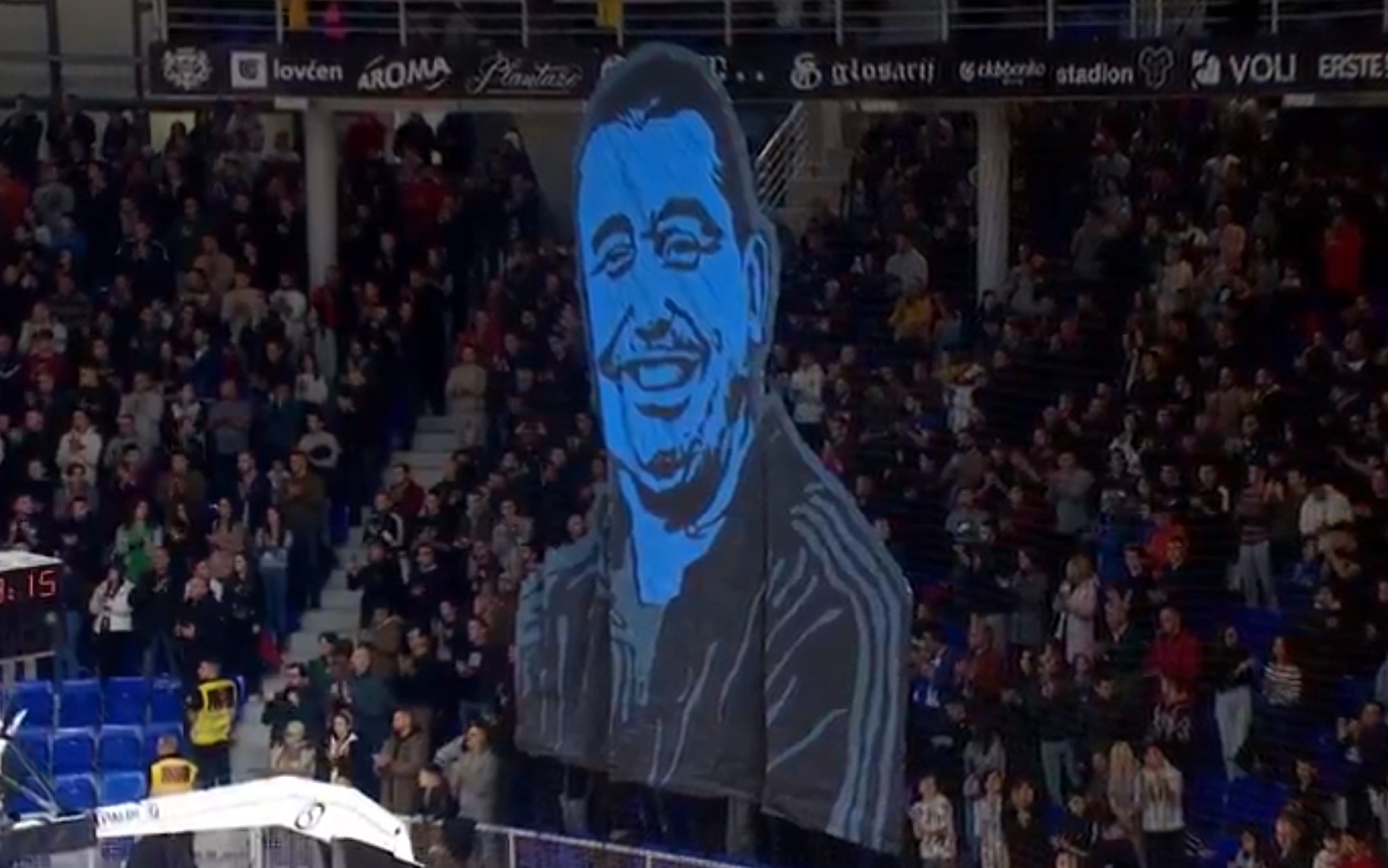 VIDEO Džinovski lik Dejana Milojevića i posebne reči, navijači u ...