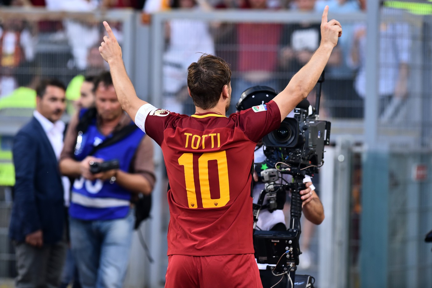 FOTO Toti mu predao kapitensku traku kad je imao 11 godina: Neverovatna priča dobila epilog o ...