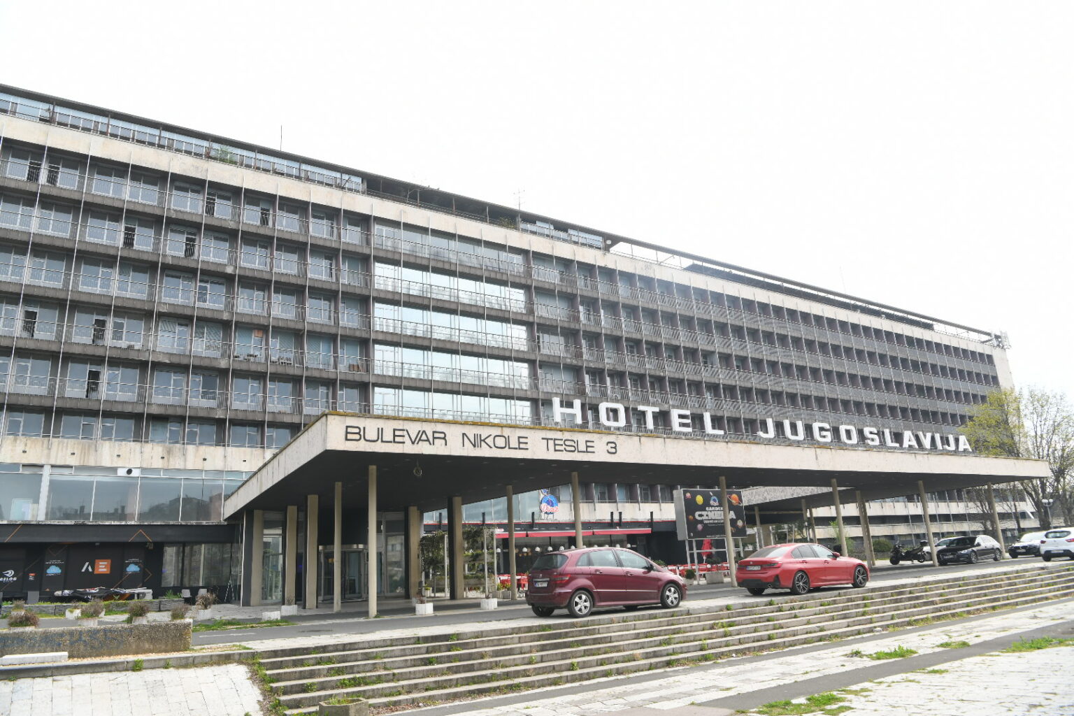 Kako smo postali "Milenijum" zemlja ili zašto nas nije iznenadilo da je ...