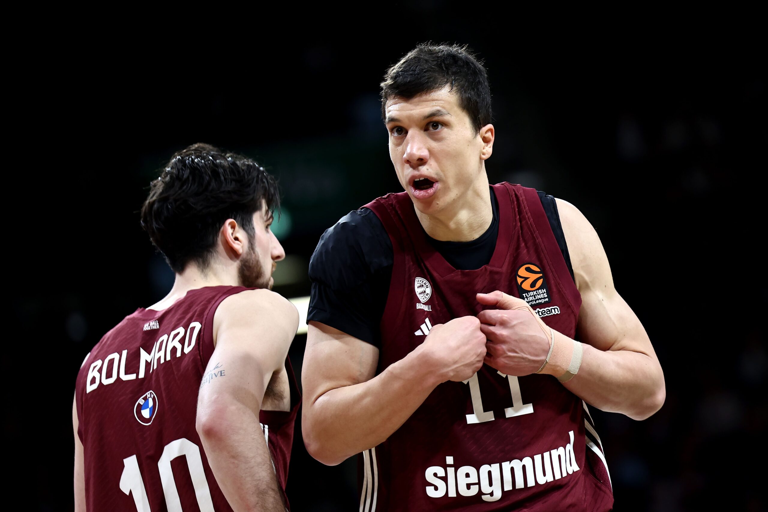 Vladimir Lučić pokazao veličinu i dočekao studente