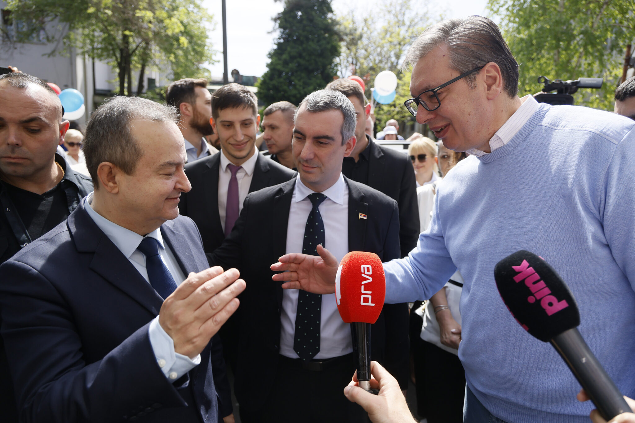 Vučić, Dačić i Milica Zavetnica potpisali listu „Aleksandar Vučić ...