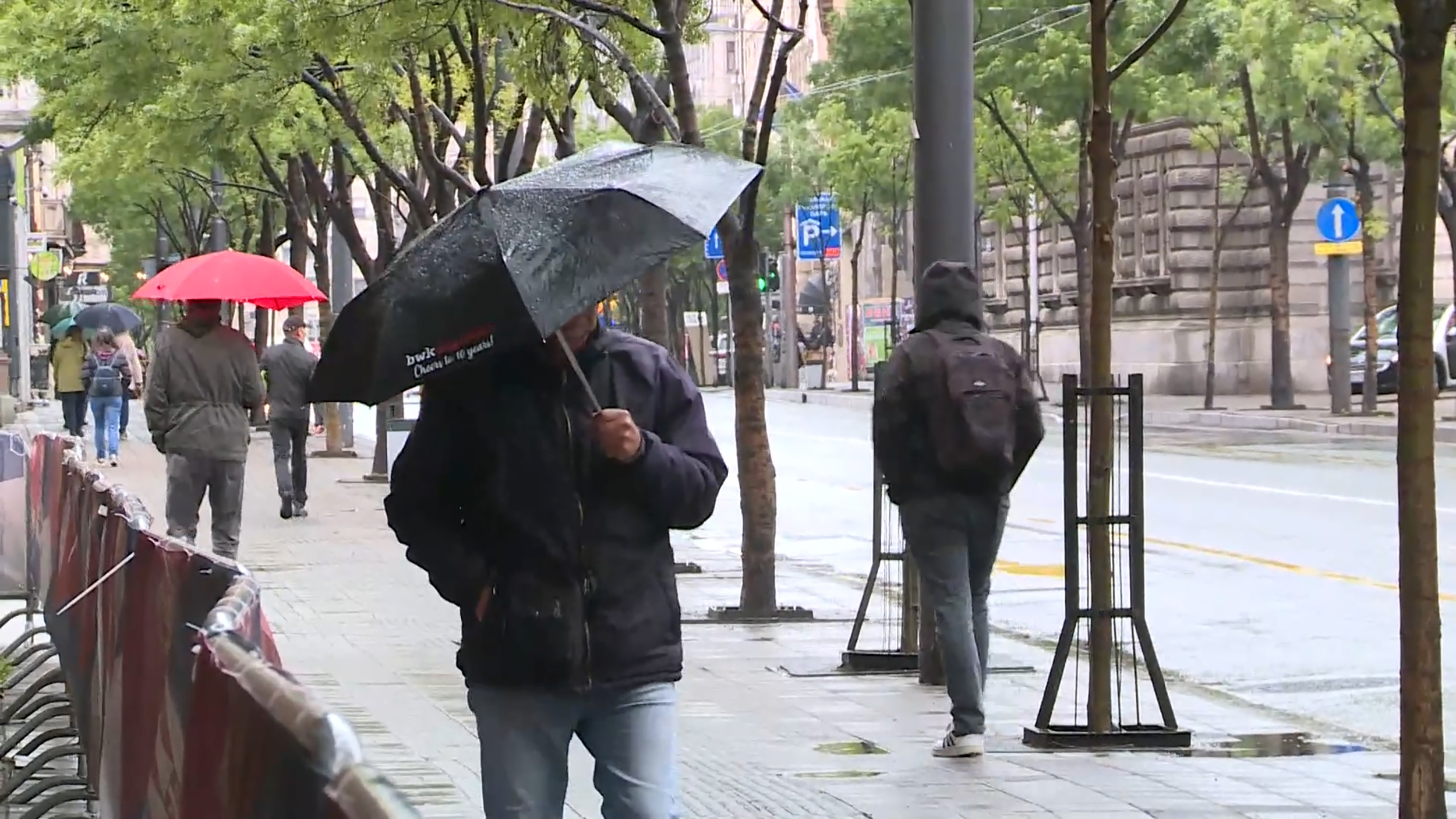 Danas oblačno i kišovito, temperatura do 15 stepeni