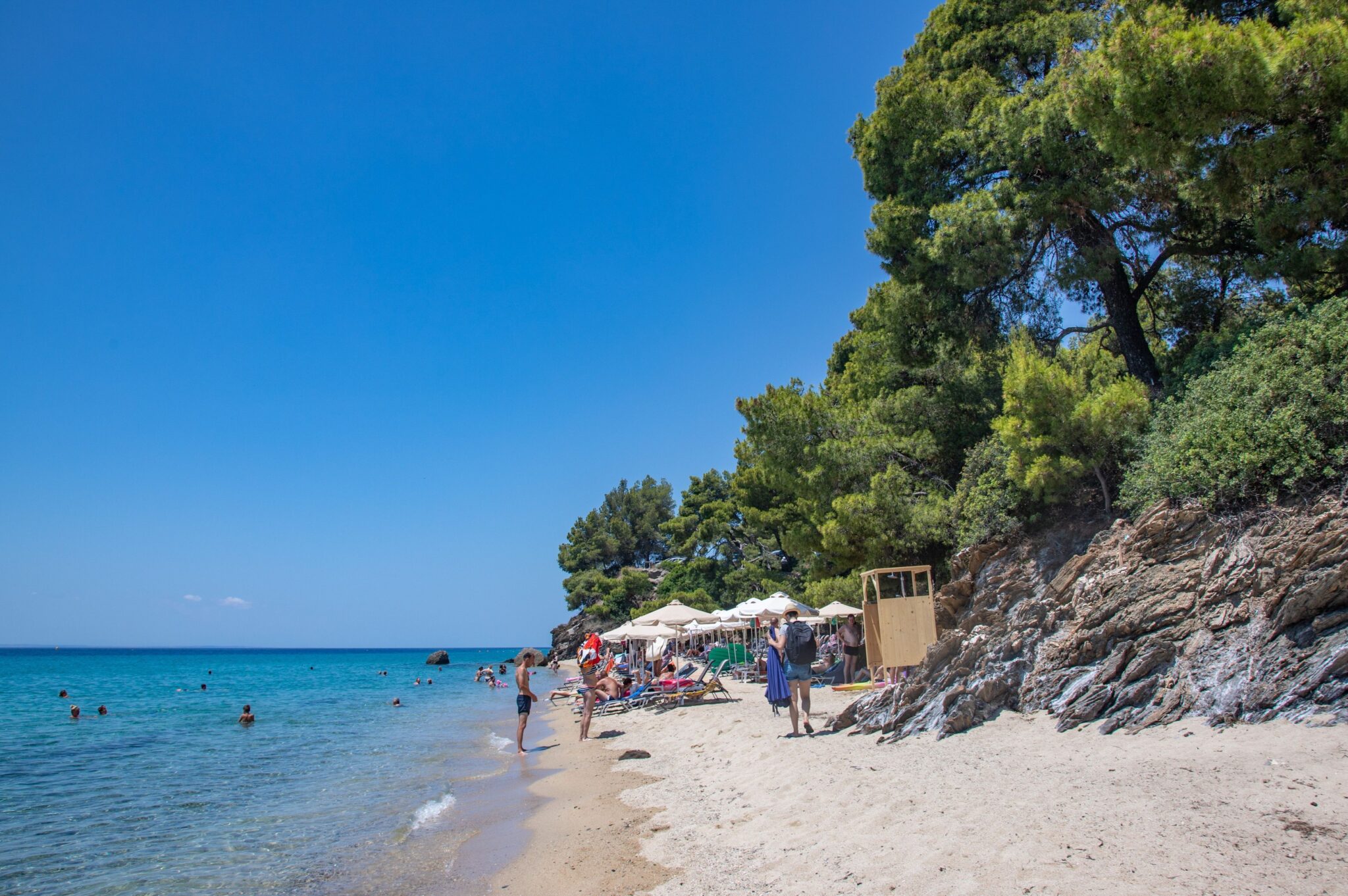 Top 10 plaža u Grčkoj sa prirodnim hladom - prvu na listi Srbi obožavaju