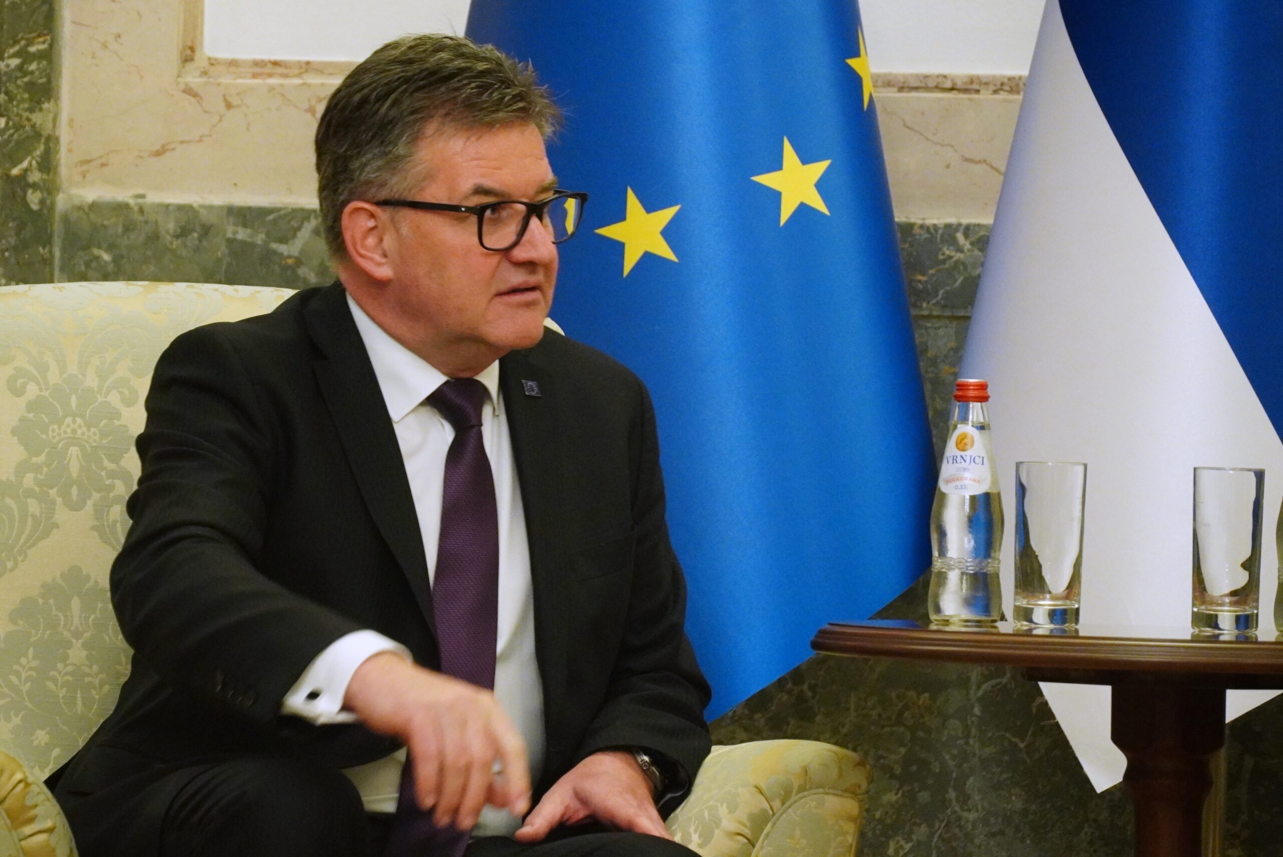 Izaslanik EU za dijalog Beograda i Prištine sa zvaničnikom SAD za ...