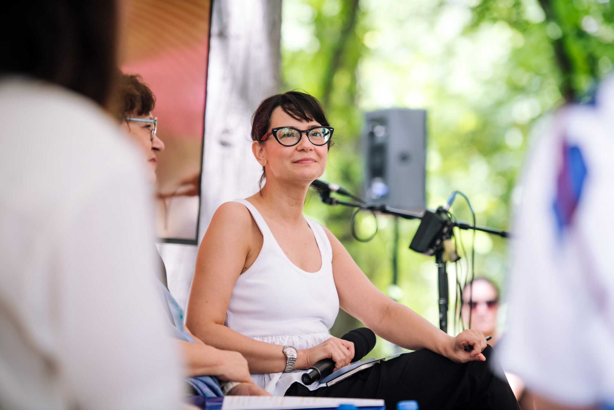 Ko je Ana Martinoli, profesorka FDU koju su napali režimski mediji