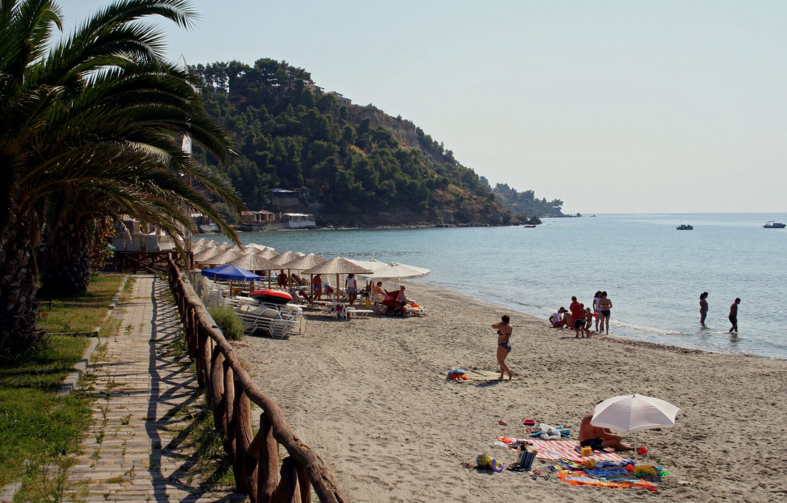 Grčka plaža gde je stradala devojčica: Opasnost od groma na moru