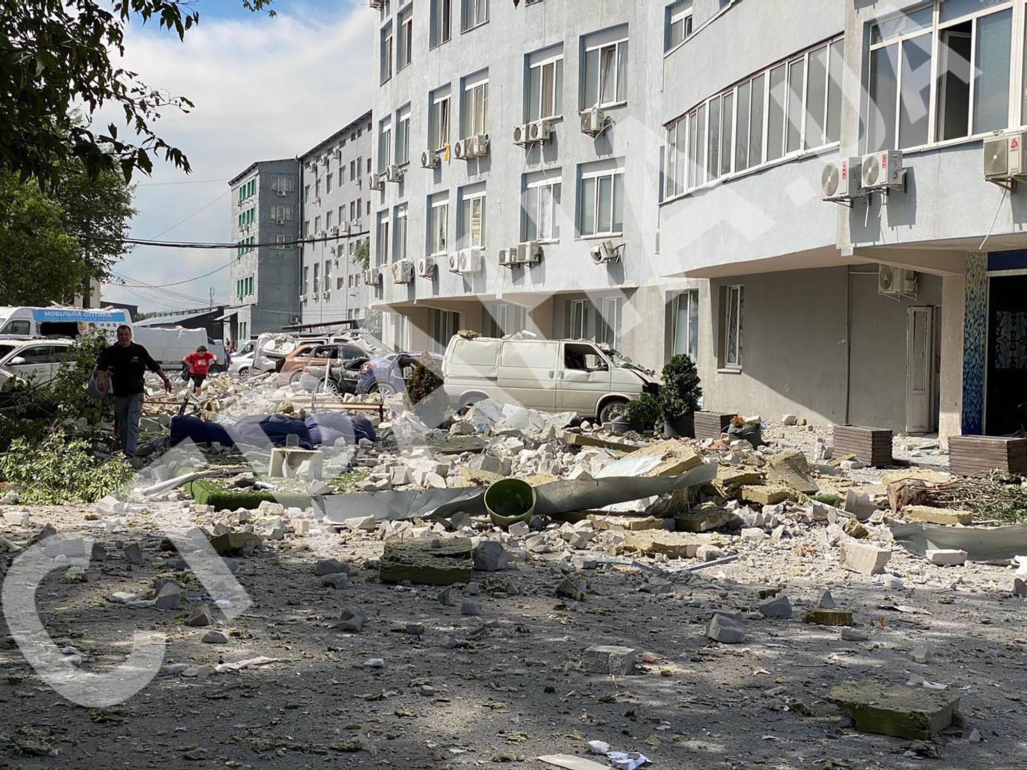 Raste broj žrtava žestokog napada Rusa na Ukrajinu: Najmanje 15 ubijenih u Kijevu, povređeno oko ...