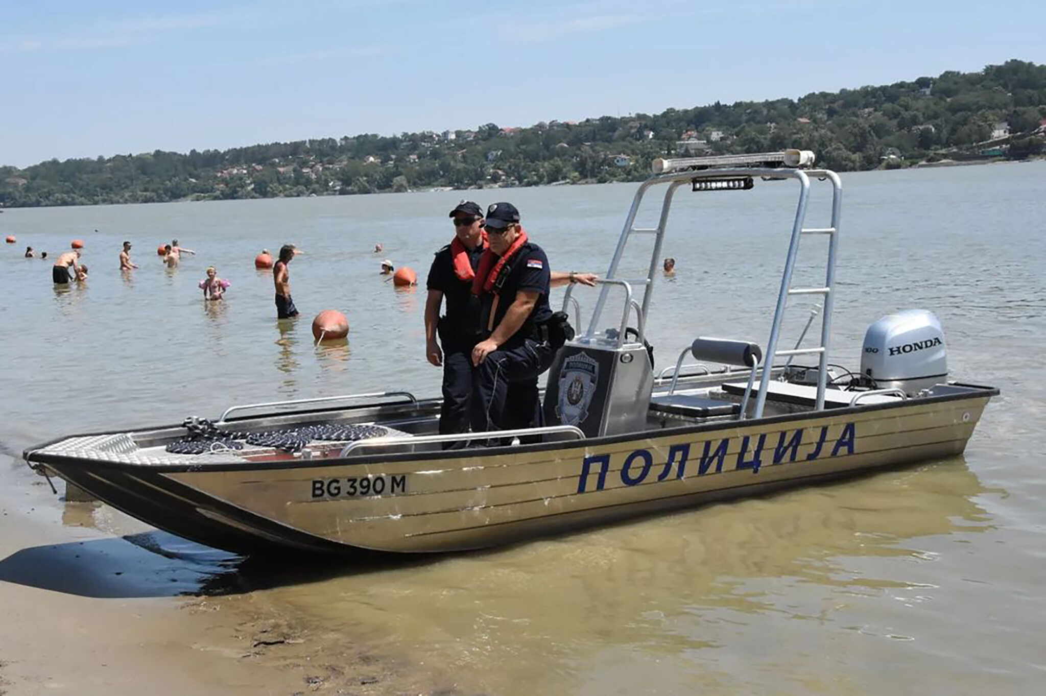 Vežba MUP Srbije u Novom Sadu: Kako pružiti prvu pomoć na plaži