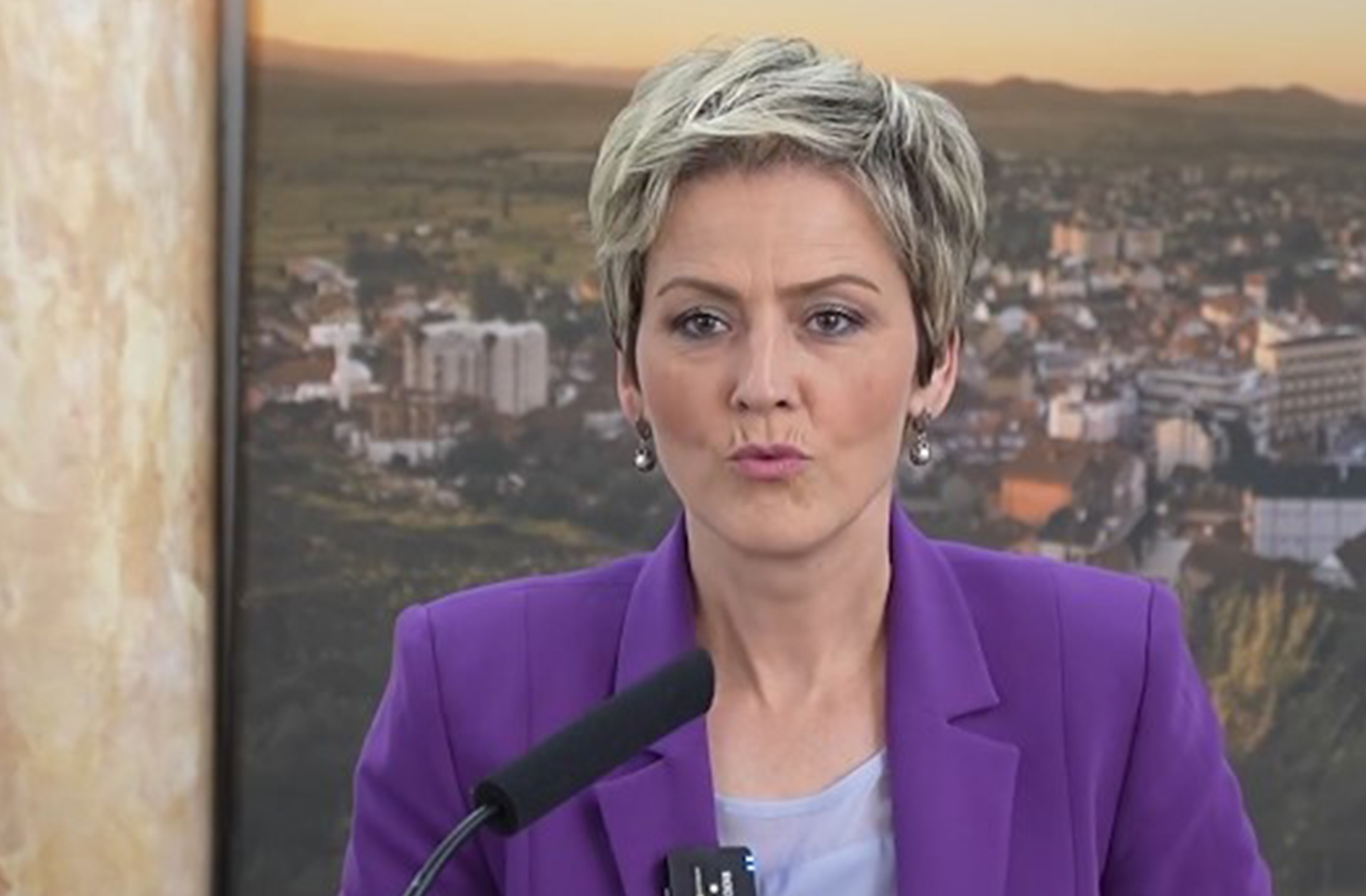 Kurtijeva savetnica Ardita Sinani izabrana za predsednicu opštine ...