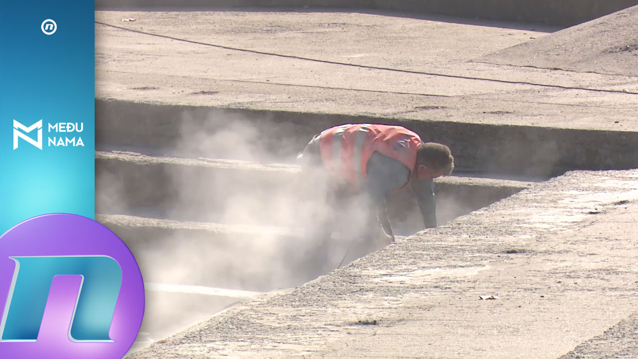 Digla se prašina zbog rušenja trga u Boru