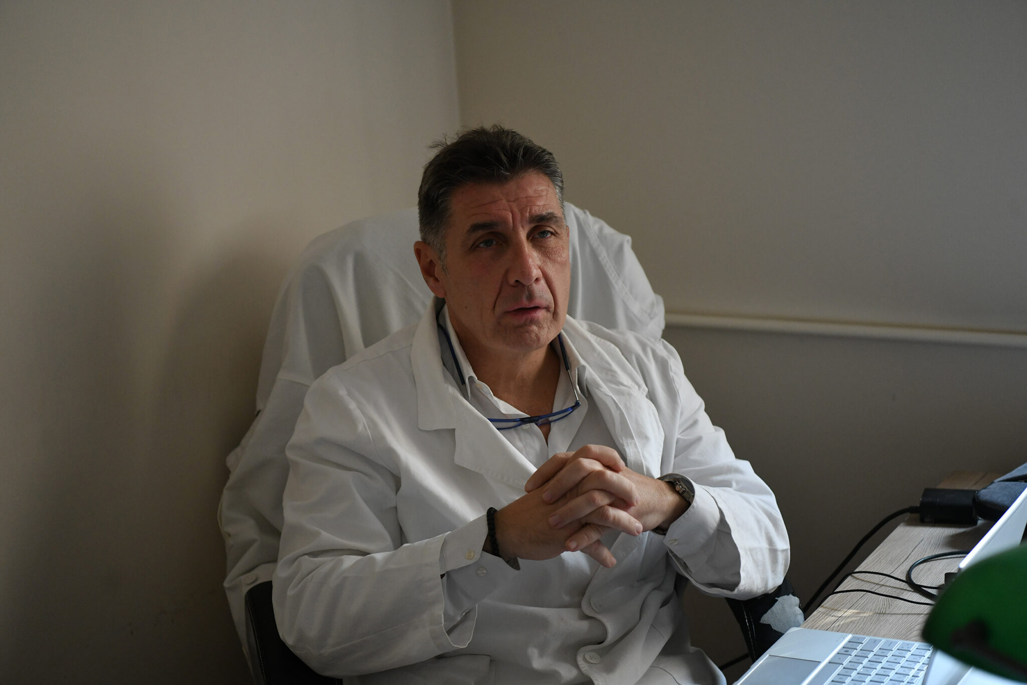 Ko je profesor Vladimir Dugalić, koji je kritikovao Lončara