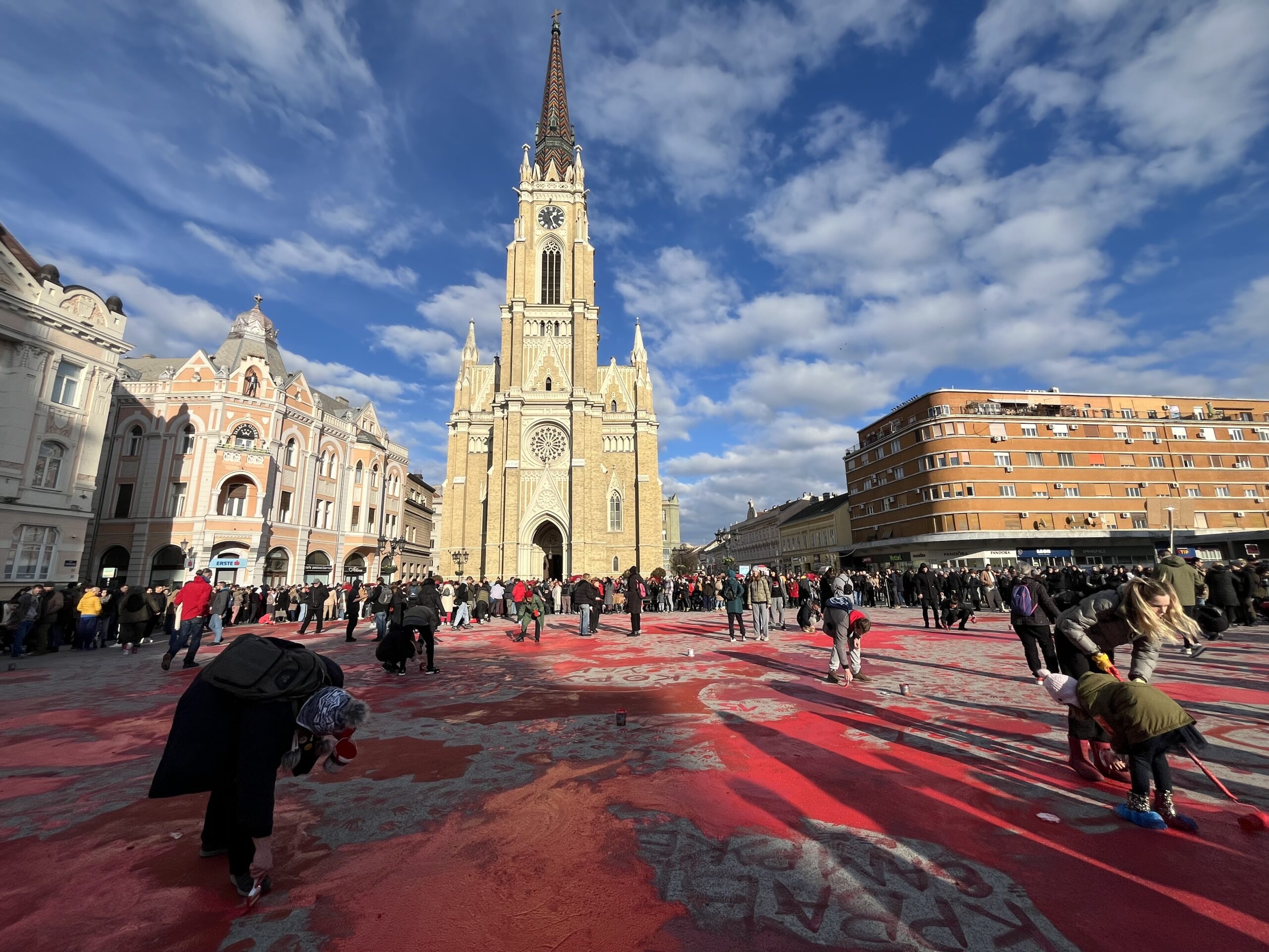 Slike Trga u Novom Sadu ostavljaju bez teksta FOTO