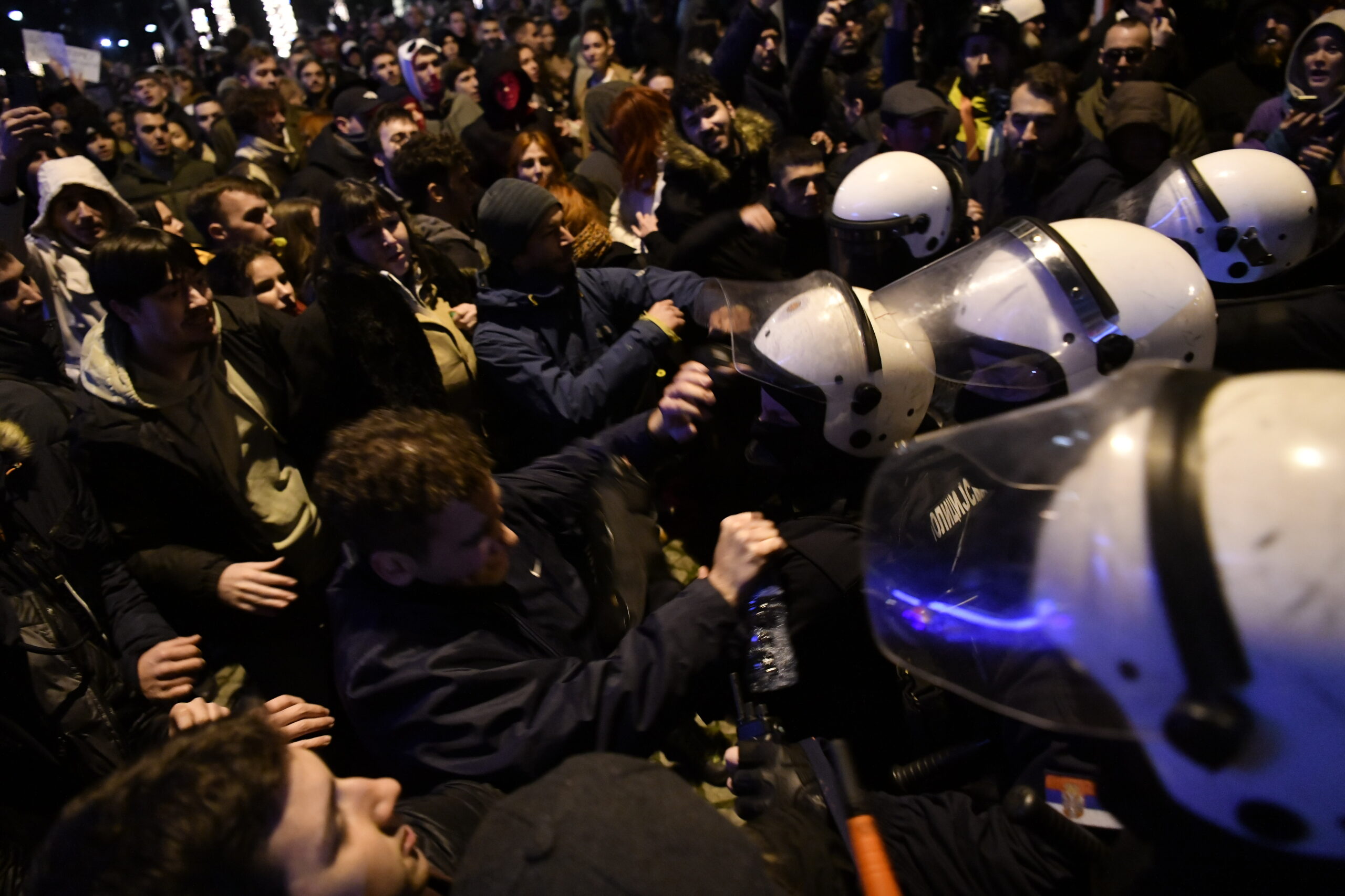 Policijska brigada intervenisala ispred Predsedništva