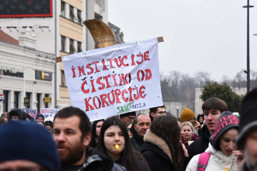 BLOG UŽIVO Danas počinje obustava nastave u školama