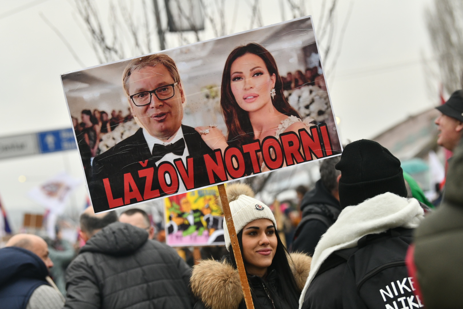 Studenti u blokadi imaju tri pitanja za svoje pratioce i "Muzej laži" se sam pravi