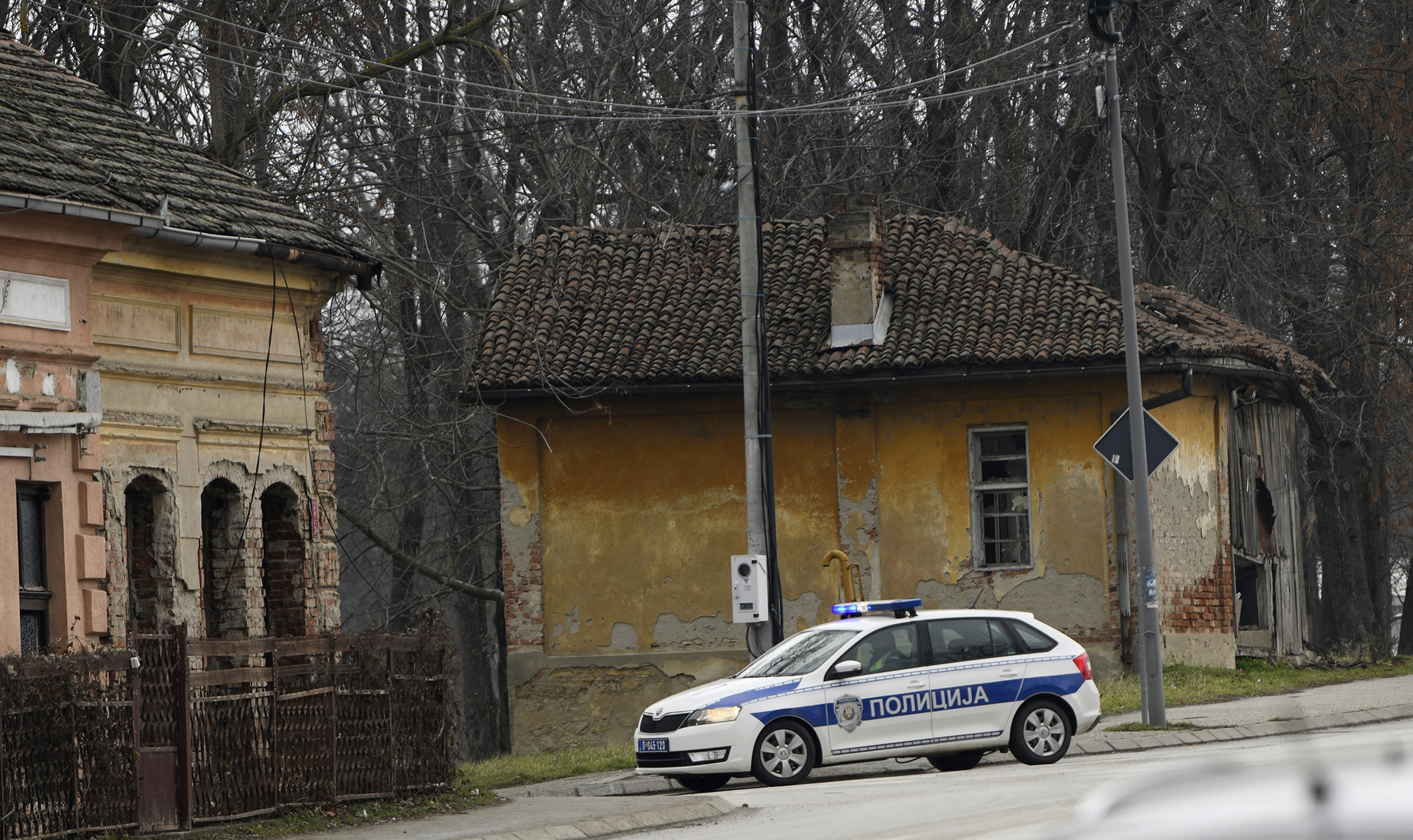 Uhapšen Kinez koji je držao devojku zaključanu u stanu - Naslovi.net