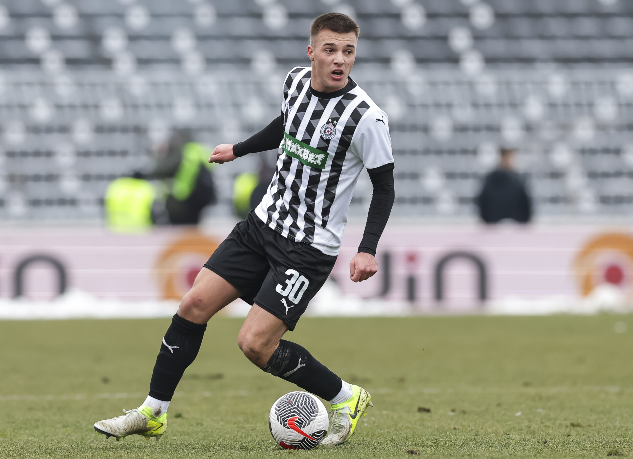 Fudbaler Partizana otkrio o čemu su igrači razgovarali na poluvremenu ...