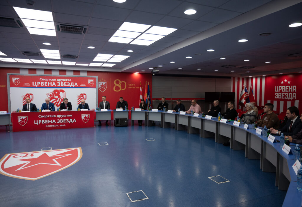 FK Crvena zvezda donirao 300.000 evra klubovima iz SD