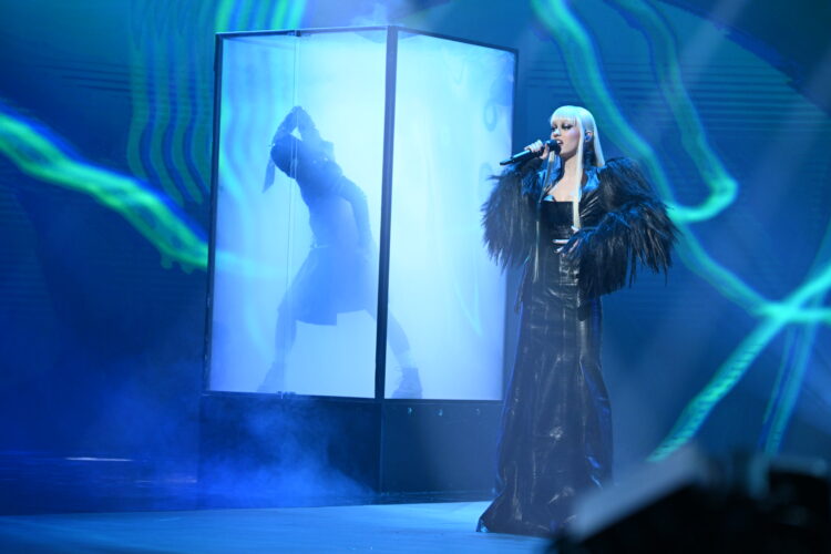 Šta povezuje Vukaylu i Teya Doru?