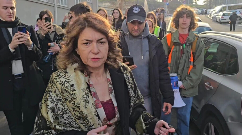 Direktorka Pete gimnazije: Nisam pala s Marsa