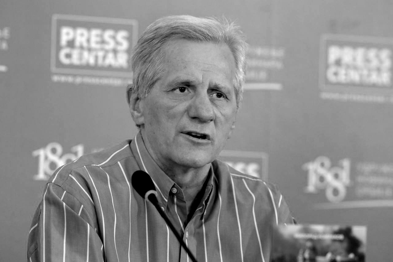 Preminuo Milorad Komrakov - Naslovi.net