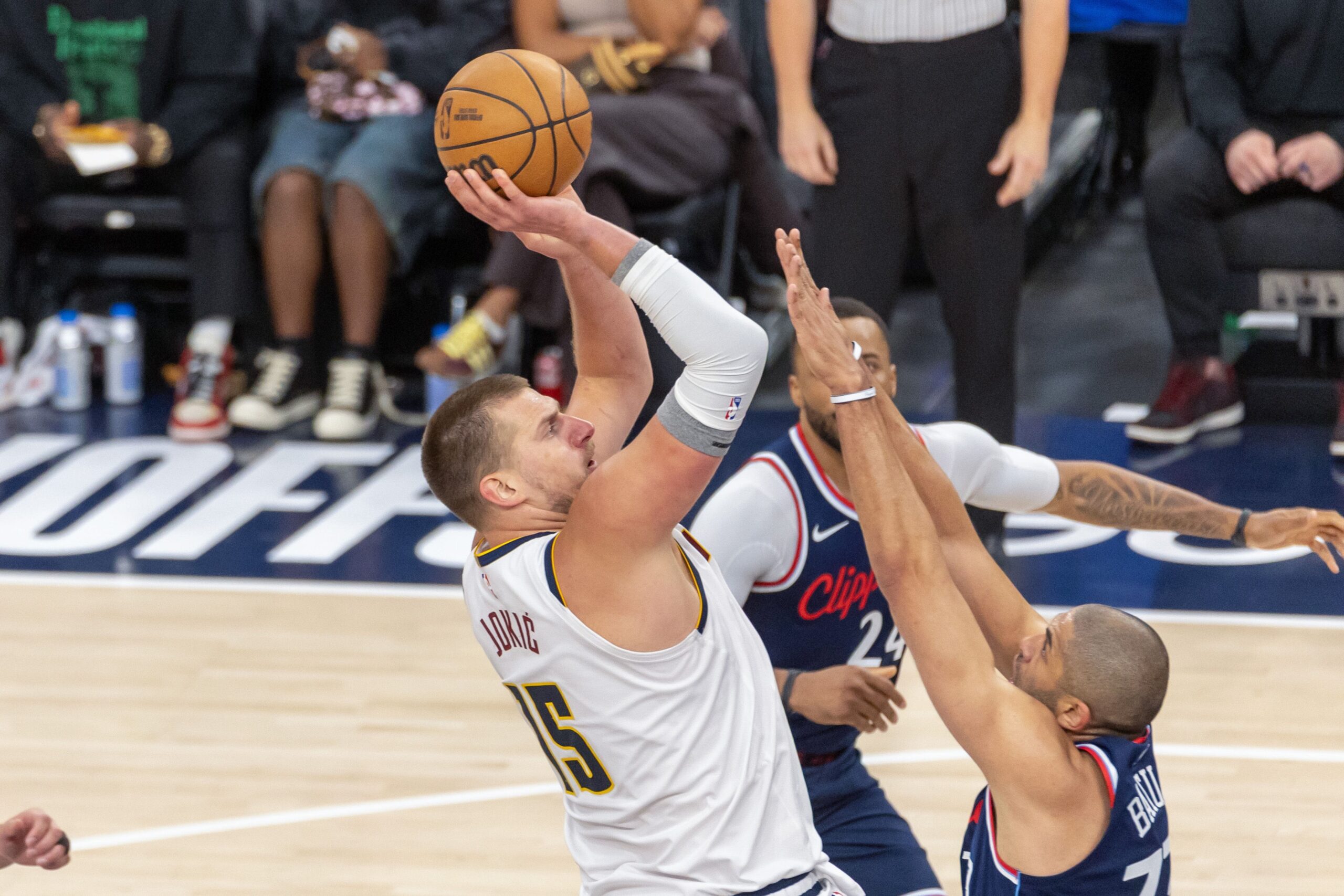 Gde i kada gledati sedmi meč u seriji između Denvera i LA Klipersa