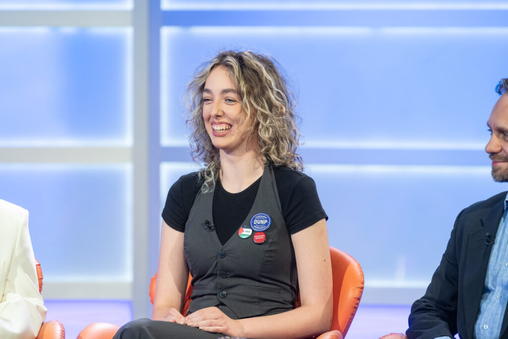 Gosti "Utiska nedelje" veruju da je erozija SNS vlasti neminovna