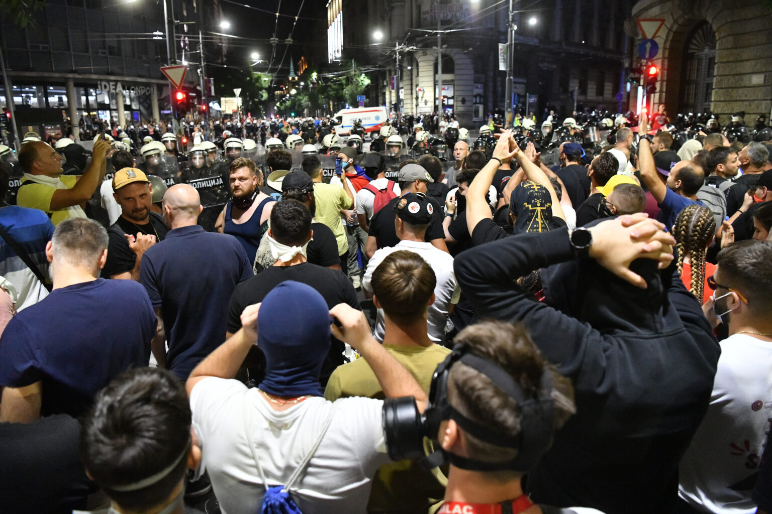 Student zbog učešća na protestu izbačen iz Doma