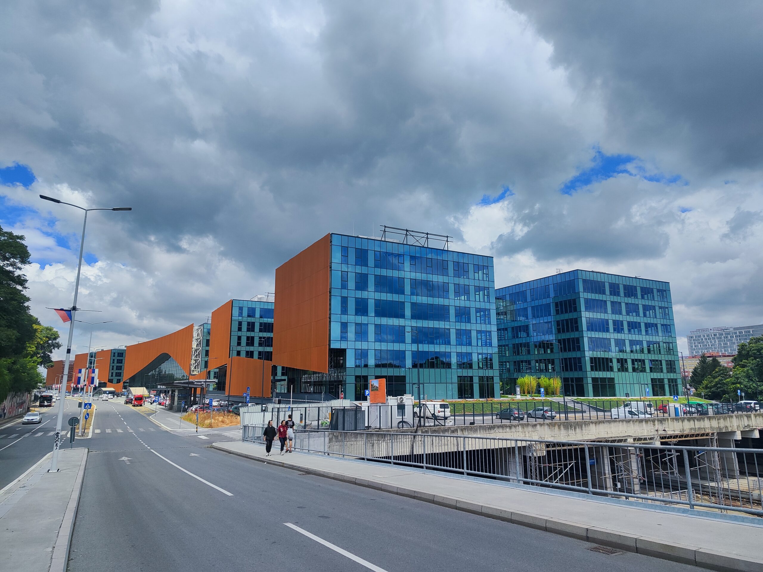 Zaposleni u „Telekomu“ i „Dunav osiguranju“ u strahu: Sele ih u poslovne zgrade na Prokopu ...