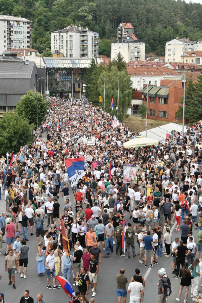 FOTO Protest "Srbijo, Užice te zove" u slikama: Reka ljudi iz svih ...